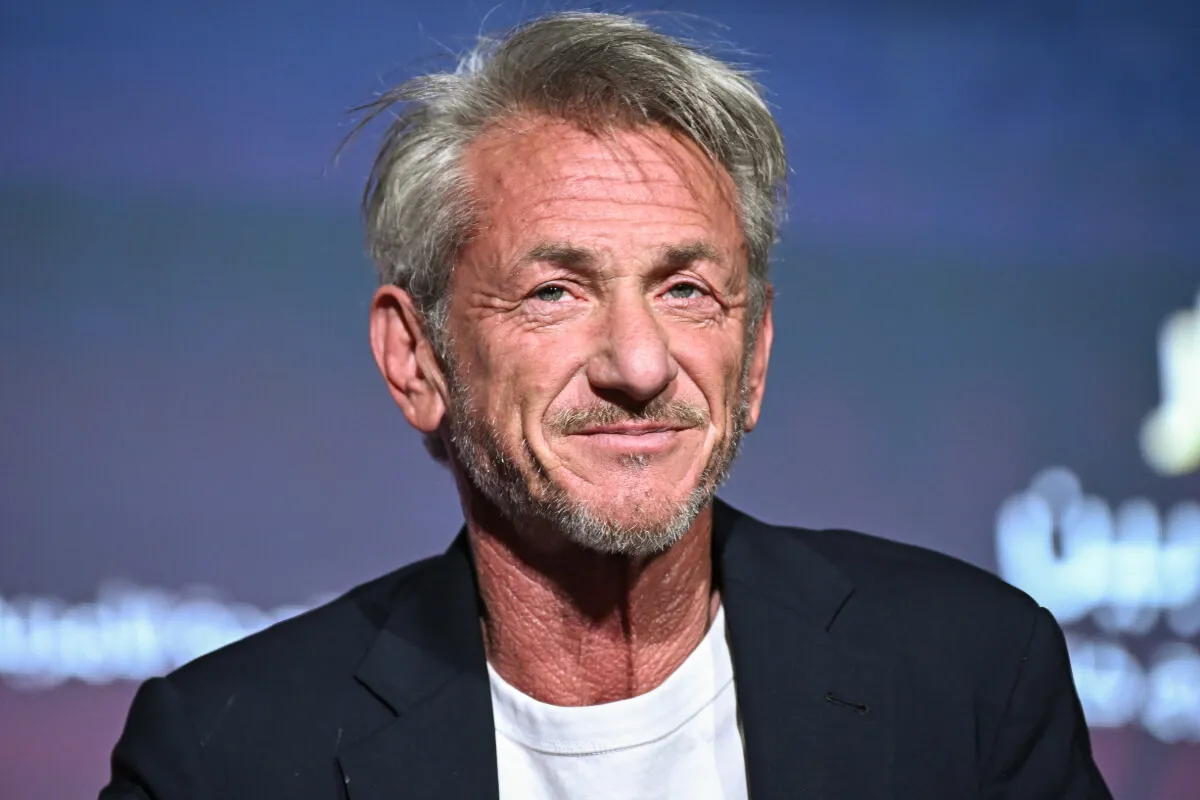 Volodymyr Zelenskyy Thanks Sean Penn for Being a 'True Friend of ...