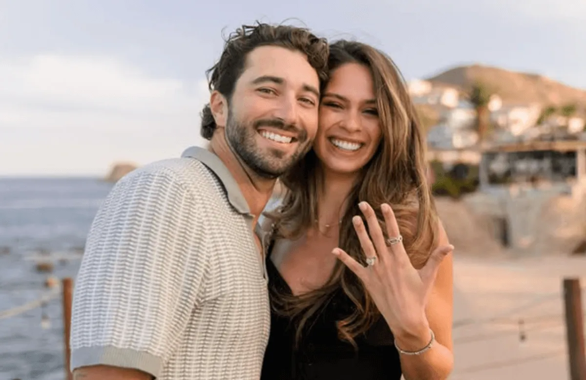 Joey Graziadei and Kelsey Anderson Say a Non-Televised Wedding Is ‘Non ...